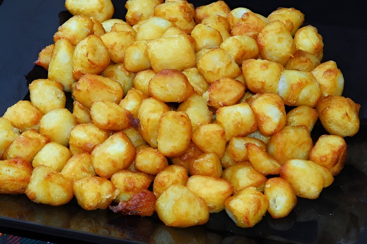 Nhoque frito basta misturar os ingredientes fritar e levar para o forno