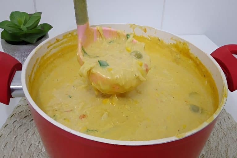 Creme de galinha delicioso perfeito para inovar no dia a dia
