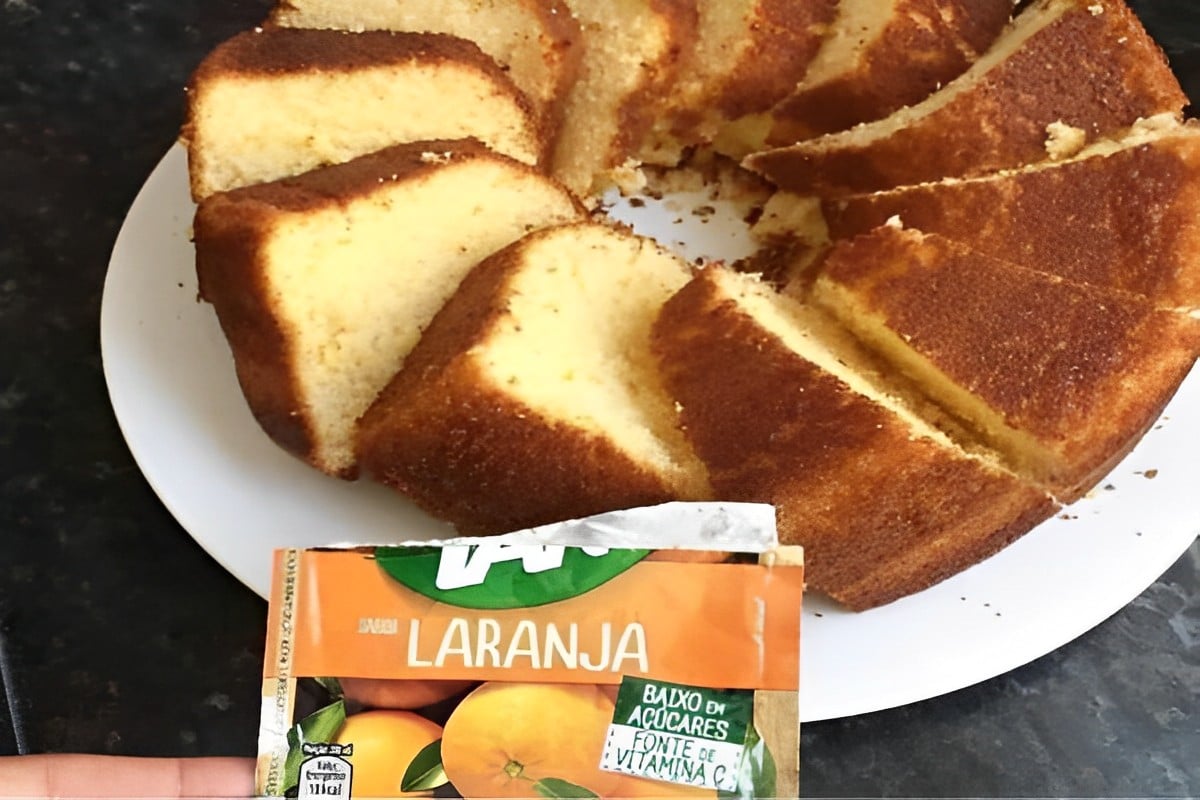 Bolo de laranja simples com suco tang delicioso e bem simples de fazer