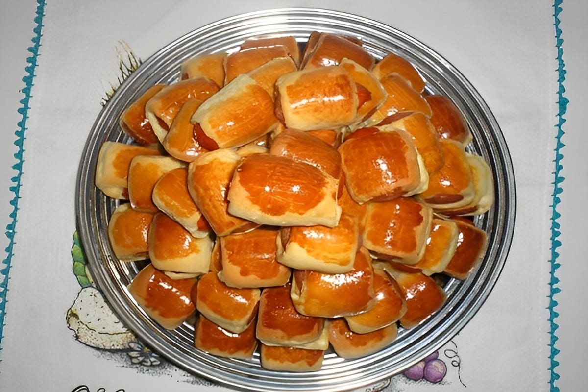 Enroladinho de salsicha aprenda a fazer essa deliciosa receita Enroladinho de salsicha aprenda a fazer essa deliciosa receita