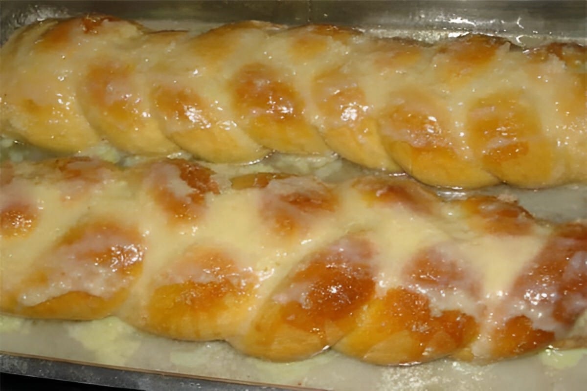 Rosca doce de leite condensado com coco deliciosa igual de padaria