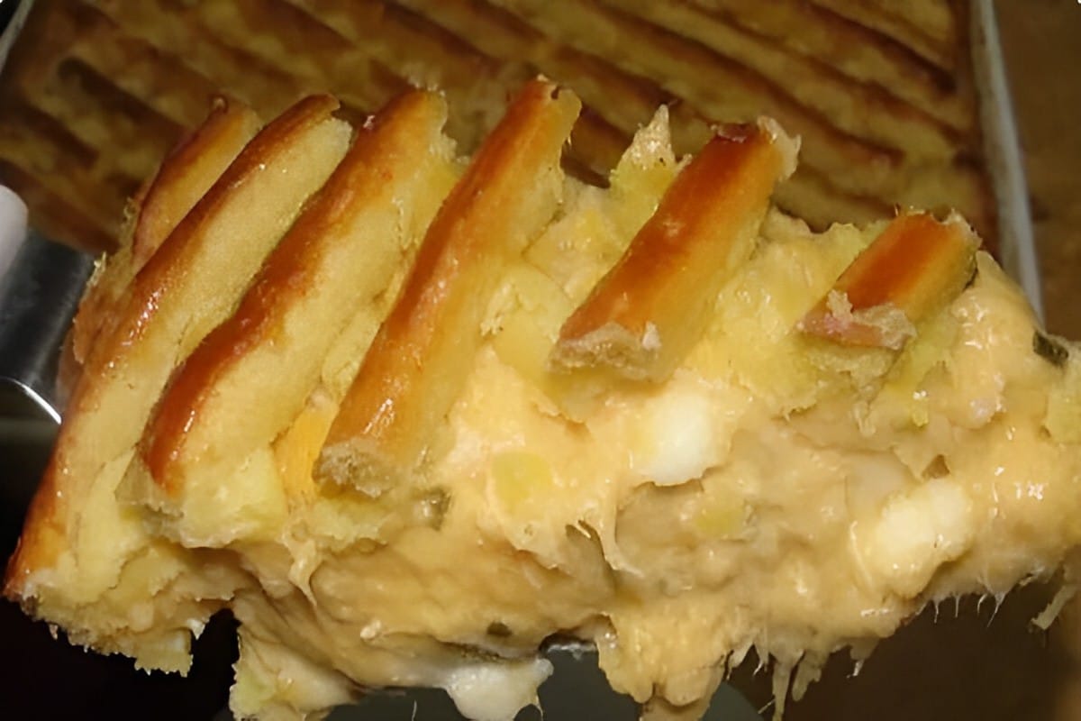 Empada de frango com creme de leite deliciosa e fácil de preparar