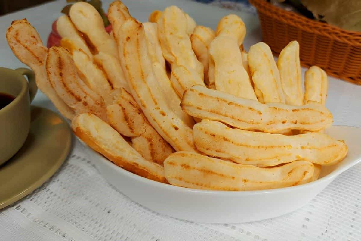 Biscoito de polvilho com coco uma receita simples de fazer que você vai ...