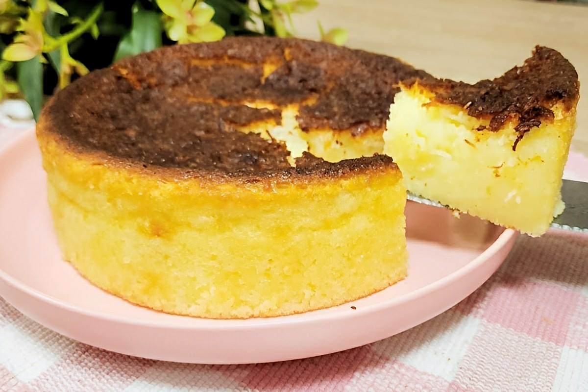 Bolo cremoso de coco depois que aprendi essa receita nunca mais fiz ...