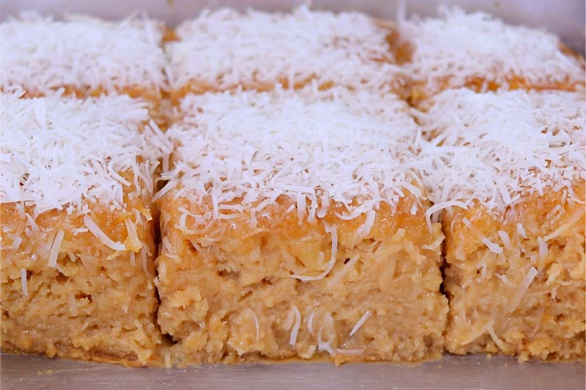 Bolo gelado de doce de leite bem molhadinho esse bolo surpreende todo ...