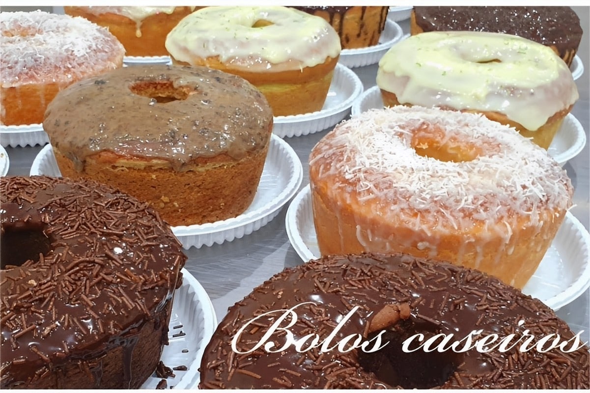 O segredo para fazer a massa dos bolos caseiros para você aprender de ...