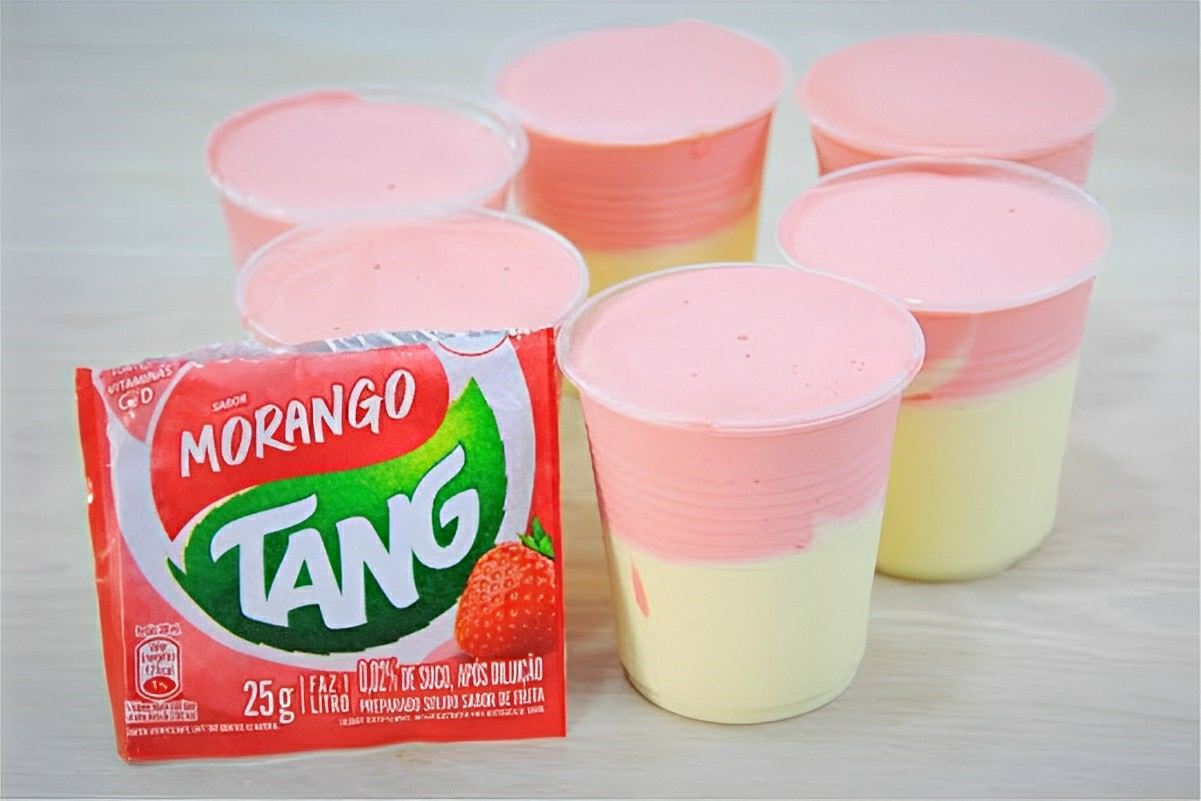 Sobremesa de tang de dois sabores e muito cremosa e dá pra servir para ...