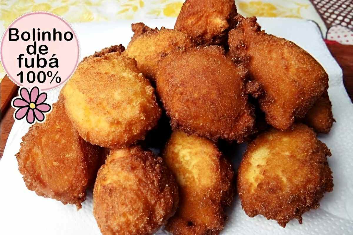 Bolinho frito de fubá é muito saboroso e fica pronto rapidinho