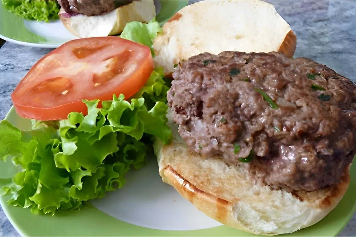 Hambúrguer caseiro perfeito com esse segredo você vai fazer um lanche ...
