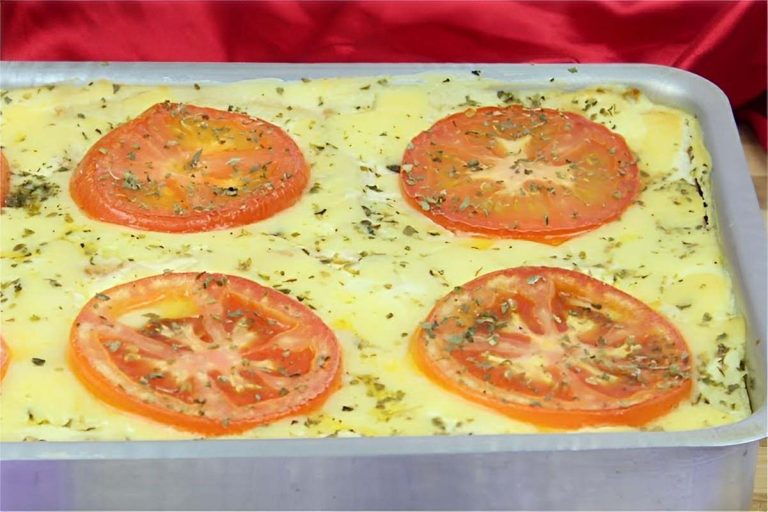 Lanchão de forno que parece uma pizza de tão saboro que fica esse ...
