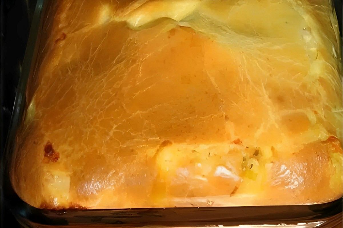 Pastelão de forno recheado com frango e queijo que fica delicioso a ...