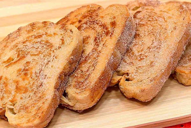 Rabanada no pão de forma fica maravilhosa e essa receita é muito ...