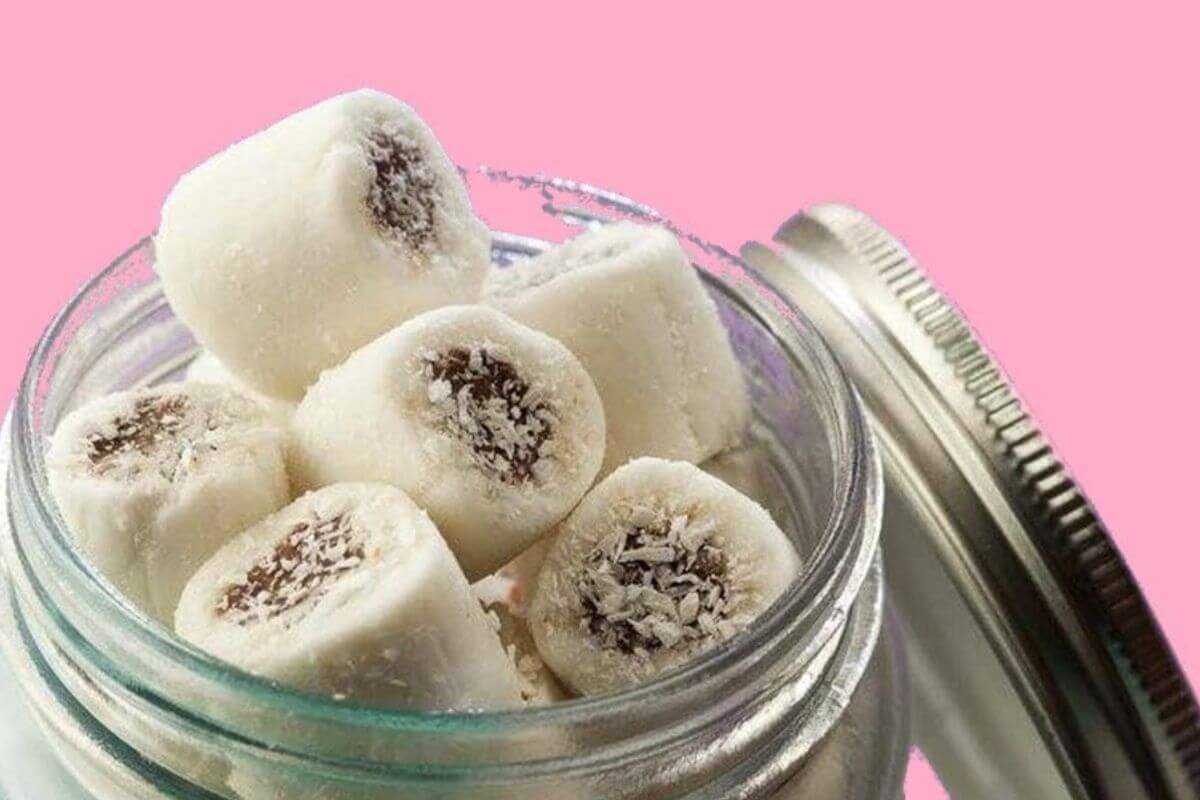 Aprenda a fazer uma bala de coco recheada que derrete na boca de tão ...