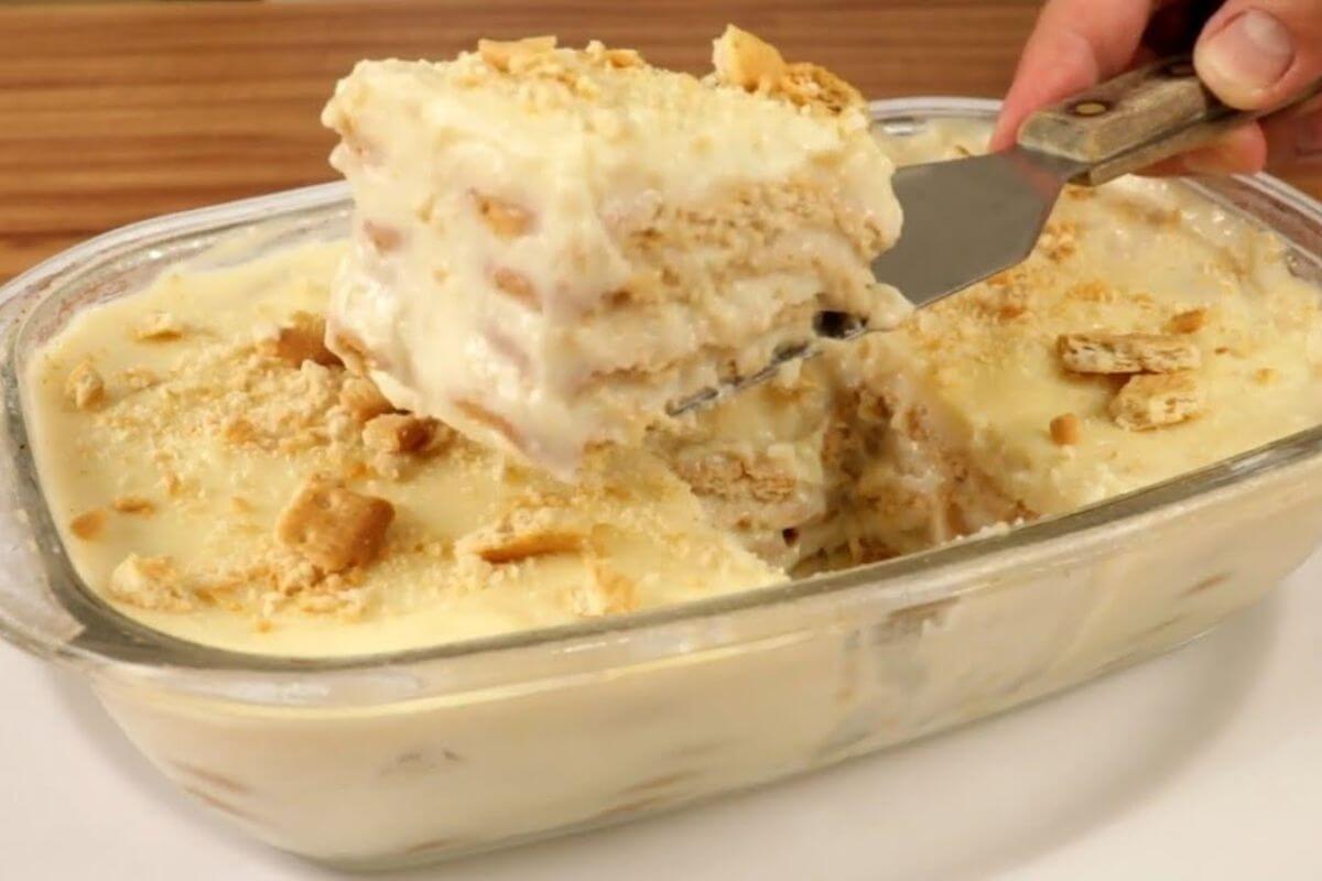 Pavê de creme delicioso que é só montar as camadas e esperar gelar
