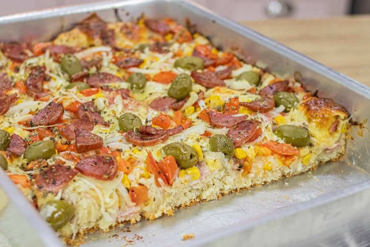 Parei de pedir pizza em casa depois que aprendi a fazer essa pizza de ...