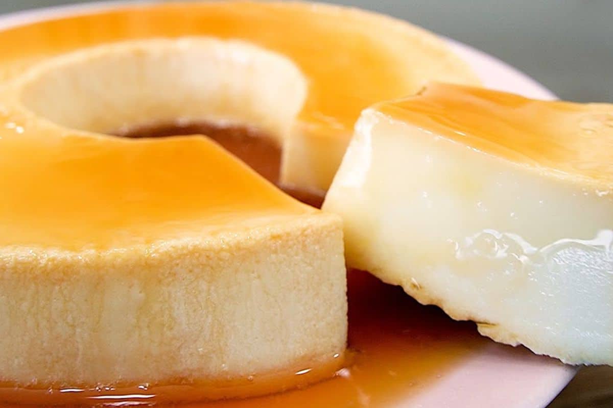 Pudim sem ovos e sem leite condensado que fica pronto em 5 minutos