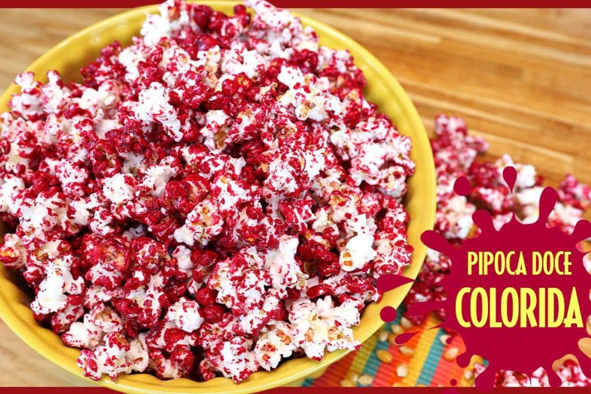 Pipoca doce colorida deliciosa igual a que a gente comia na infância