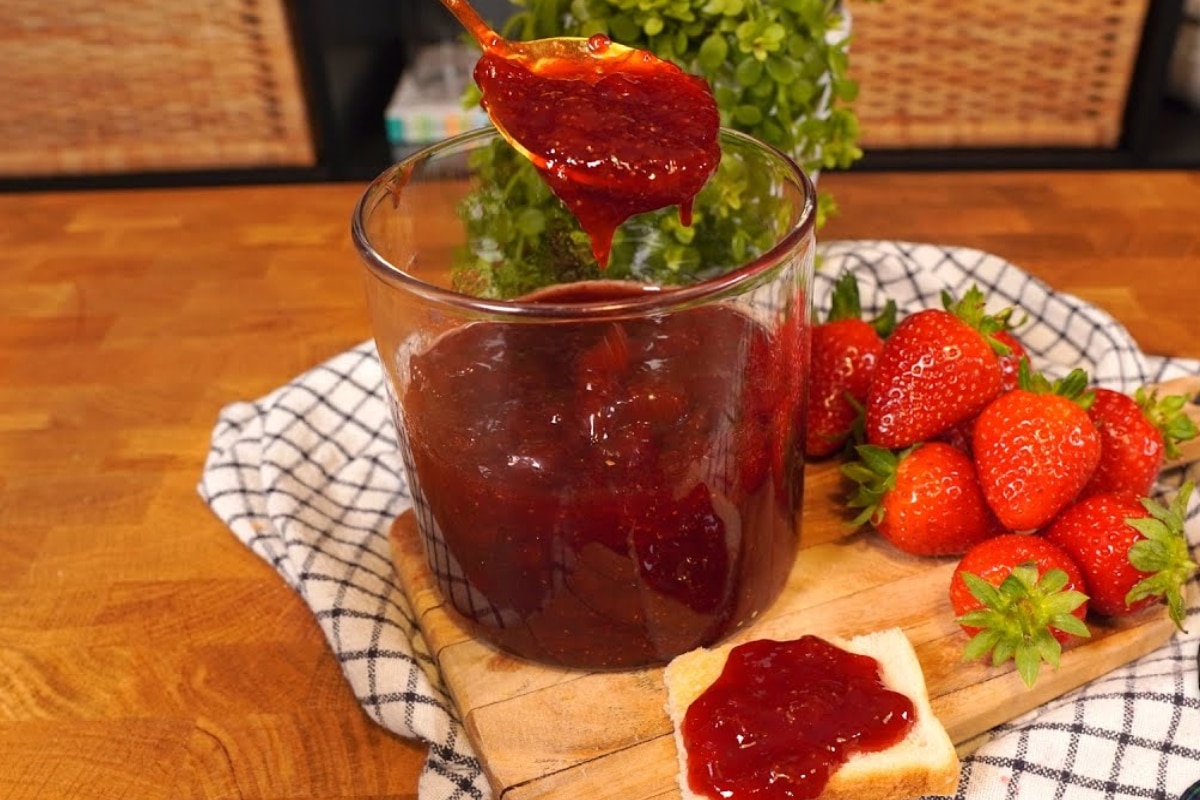 Geleia Caseira de Morango: Simples e Irresistível