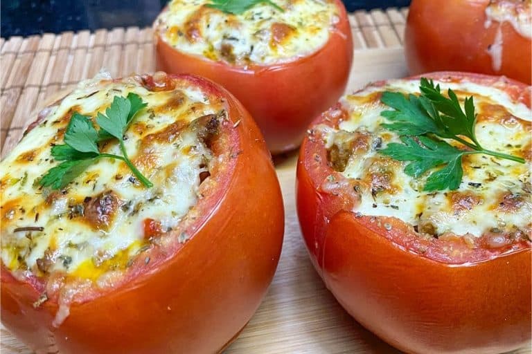 Tomate recheado: uma receita fácil e irresistível para seu almoço ou jantar
