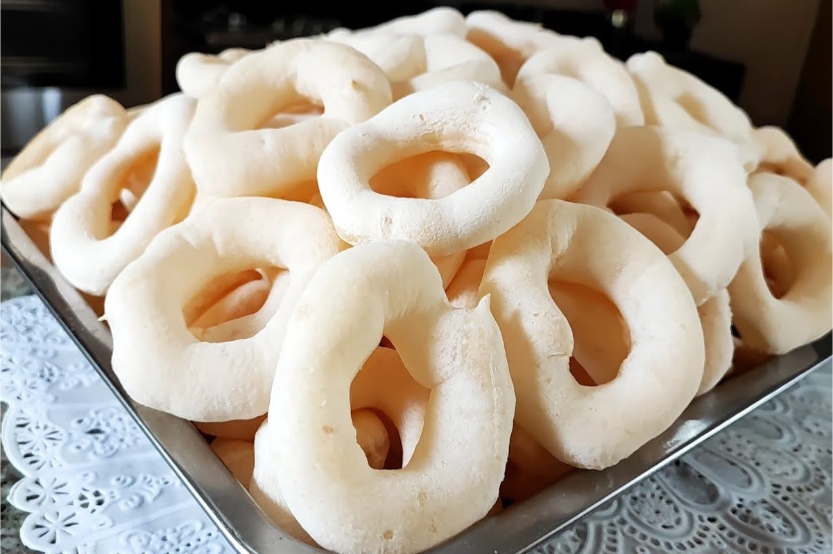 Biscoito de Polvilho Assado: Crocante, Econômico e Irresistível