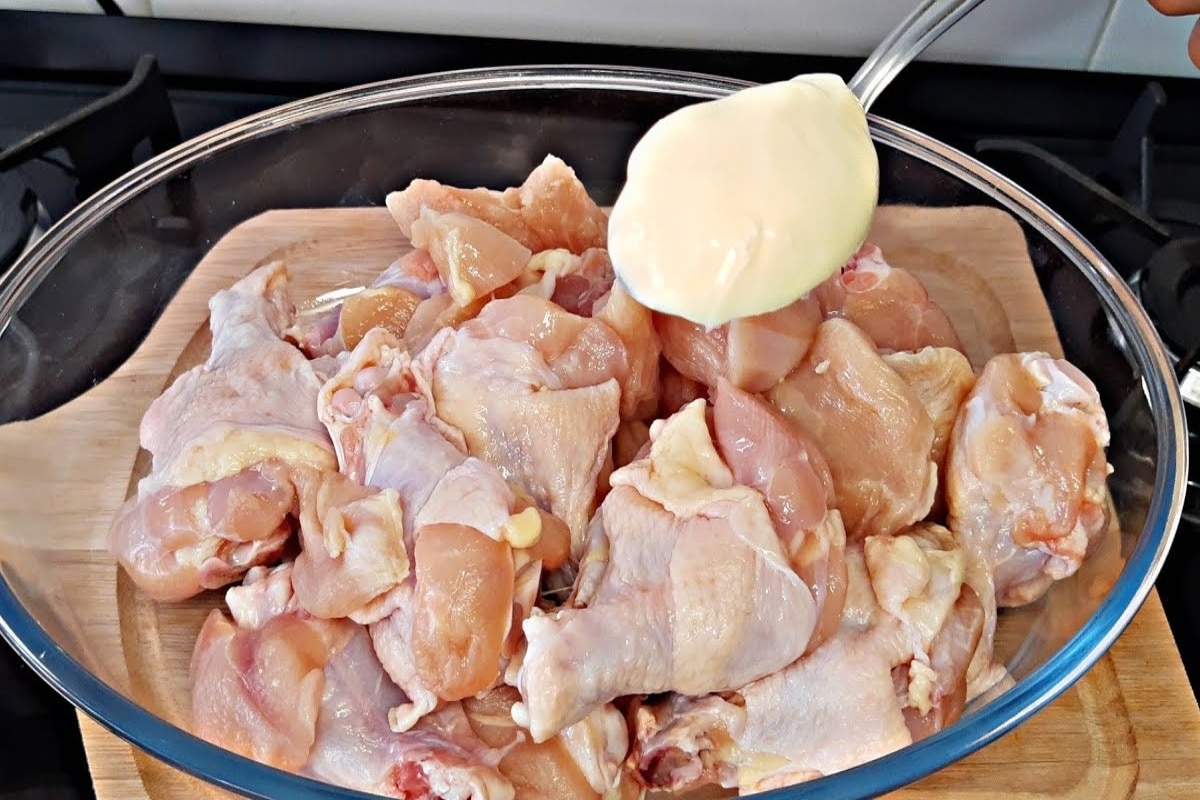 Frango Assado Perfeito: Receita Suculenta com Tempero Caseiro que Vai ...